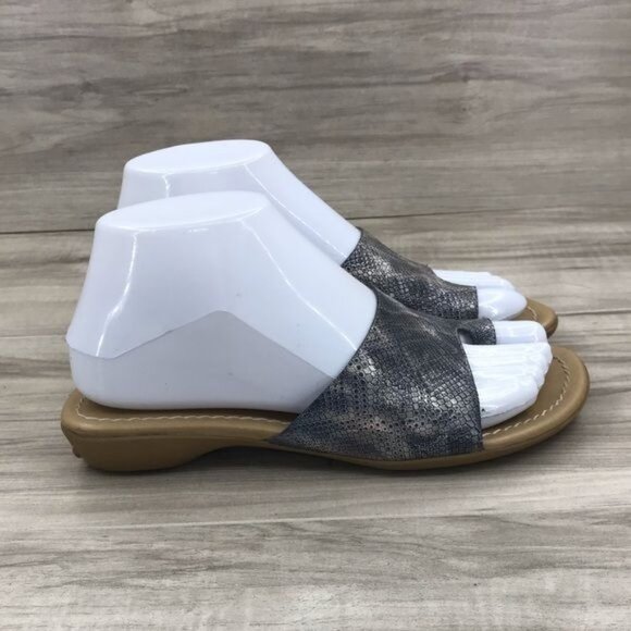 Vaneli | Shoes | Van Eli Sandals Womens 65 M Toe Strap Smokey Blue Gray ...